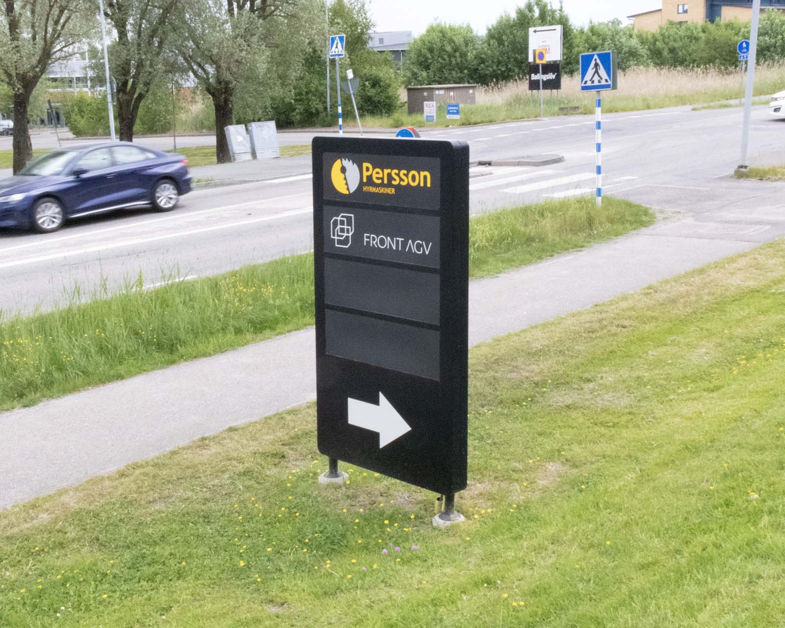 Fristående skyltar och pyloner